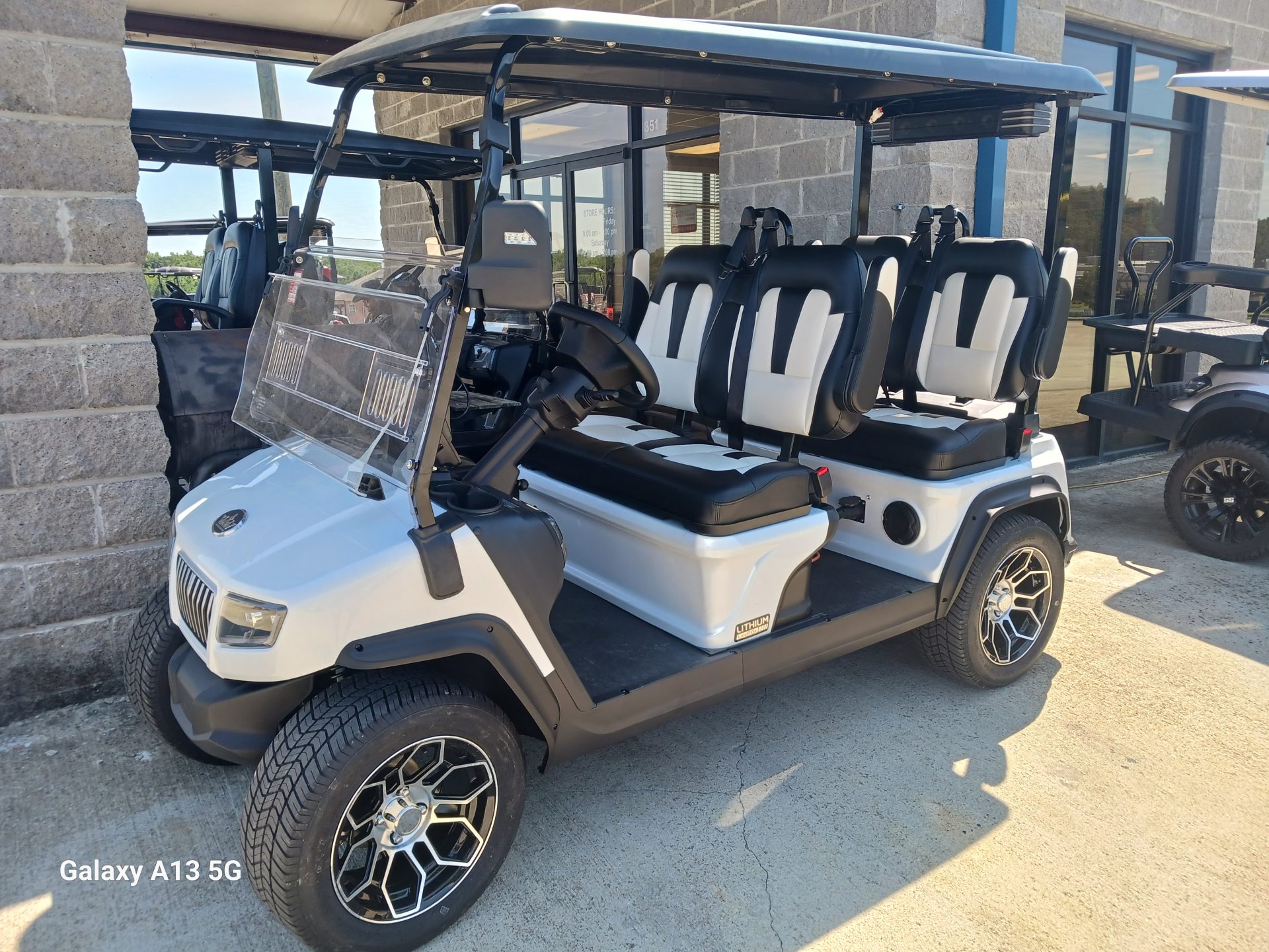 Rent Golf Carts in Birmingham, AL | Iconic Carts